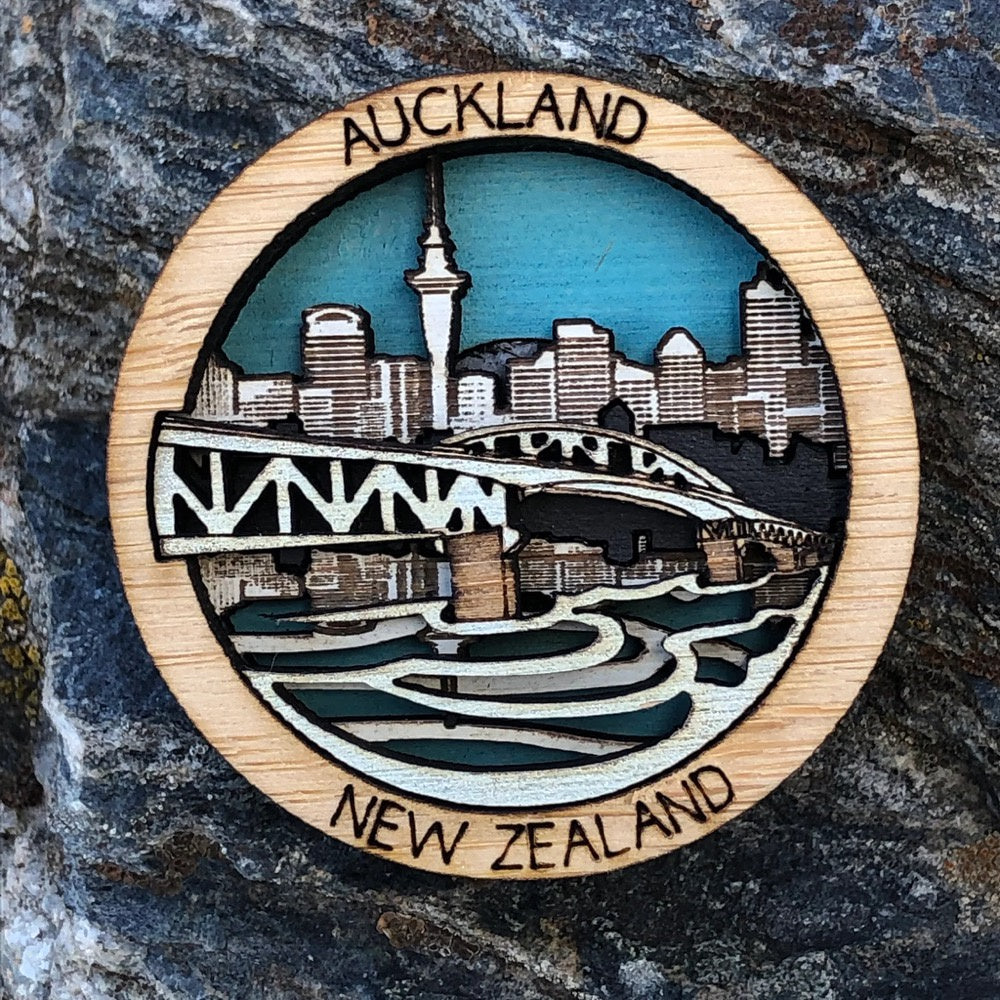 Magnet - Auckland Hotspot – gecko in the village
