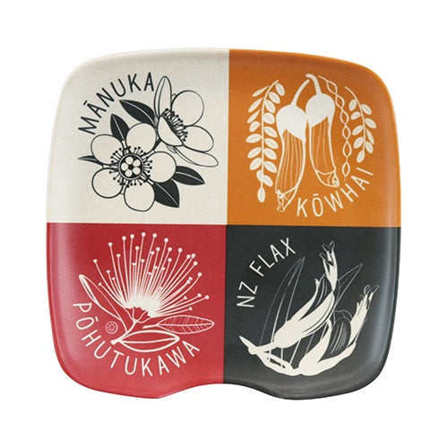 Bamboo Spoon Rest NZ Flora – gecko in the village