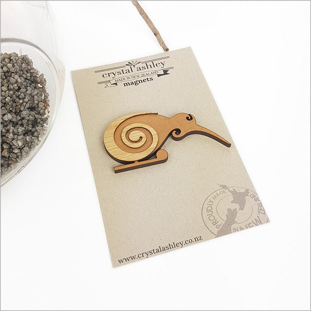 NZ Bamboo Magnet - Moko Kiwi – gecko in the village